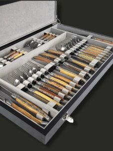 Laguiole en Aubrac Flatware Sets: Handcrafted French Cutlery